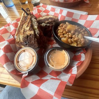 DIXIE SALOON - Updated October 2025 - 237 Photos & 777 Reviews - 401 E ...