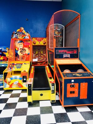 MONARCH FAMILY FUN ZONE - 39 Photos & 47 Reviews - 14845 Monarch Blvd ...