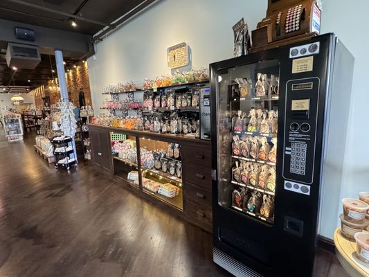 VINTAGE CANDY SHOP - Updated January 2026 - 166 Photos - 38 W King St ...