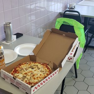 RENZI’S PIZZERIA - Updated June 2025 - 16 Photos & 60 Reviews - 2728 ...