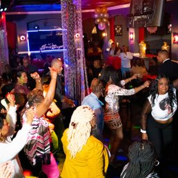 BACKSTAGE ATLANTA - Updated December 2025 - 193 Photos & 122 Reviews ...