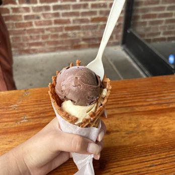 CONEFLOWER CREAMERY - 487 Photos & 733 Reviews - 3921 Farnam St, Omaha ...