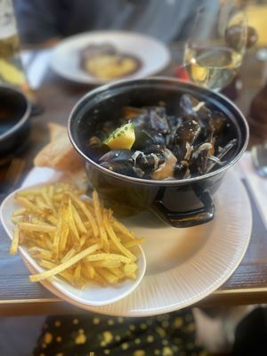 RUSTIQUE - Updated July 2025 - 80 Photos & 38 Reviews - 28 Castlegate ...