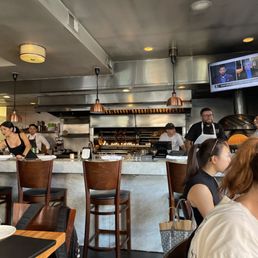 QUATTRO - Updated January 2026 - 587 Photos & 668 Reviews - 264 Hanover ...