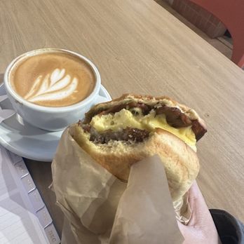 ALLEZ CAFE - Updated July 2024 - 141 Photos & 73 Reviews - 2239 N ...