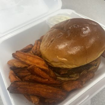 BLU BURGER GRILLE - Updated December 2025 - 202 Photos & 418 Reviews ...