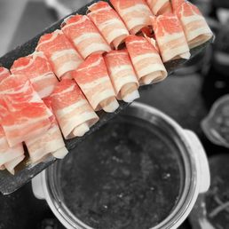 SUPREME POT - Updated July 2025 - 1401 Photos & 633 Reviews - 3 St ...