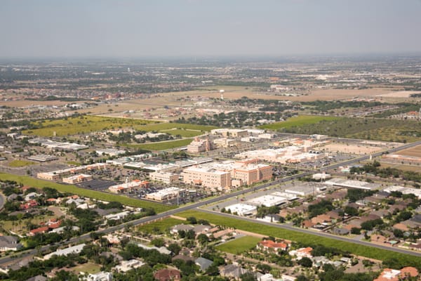 DHR HEALTH - Updated December 2025 - 40 Photos & 60 Reviews - 5501 S ...