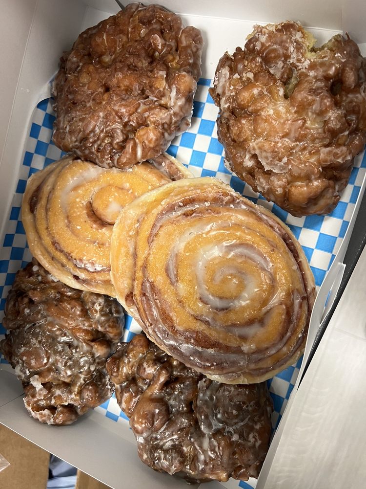 DIXIE CREAM DONUTS - Updated December 2024 - 50 Photos & 104 Reviews ...