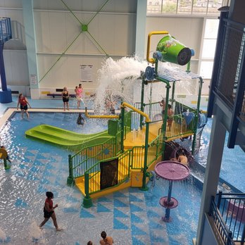 SPLASH INDOOR WATER PARK RESORT - Updated July 2025 - 92 E 1st St ...