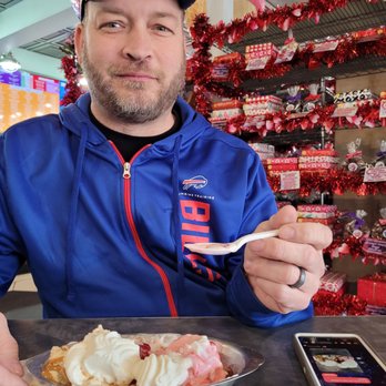 KING CONDRELL’S CANDY & ICE CREAM - Updated January 2025 - 285 Photos ...