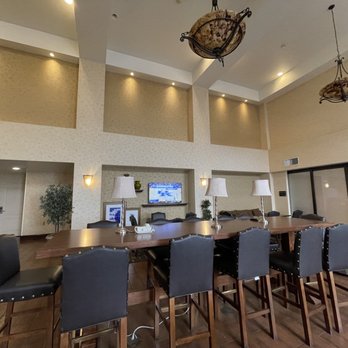 HAMPTON INN & SUITES LODI - Updated May 2024 - 177 Photos & 111 Reviews ...