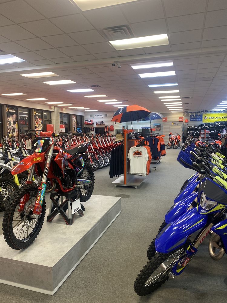MAGIC RACING - Updated April 2026 - 14 Photos & 10 Reviews - 50126 Van ...