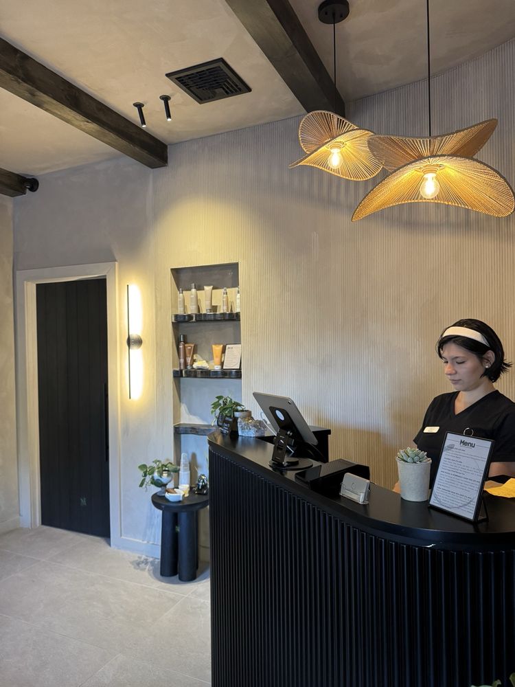 AURA HEAD SPA - Updated October 2025 - 17 Photos & 25 Reviews - 28 S ...