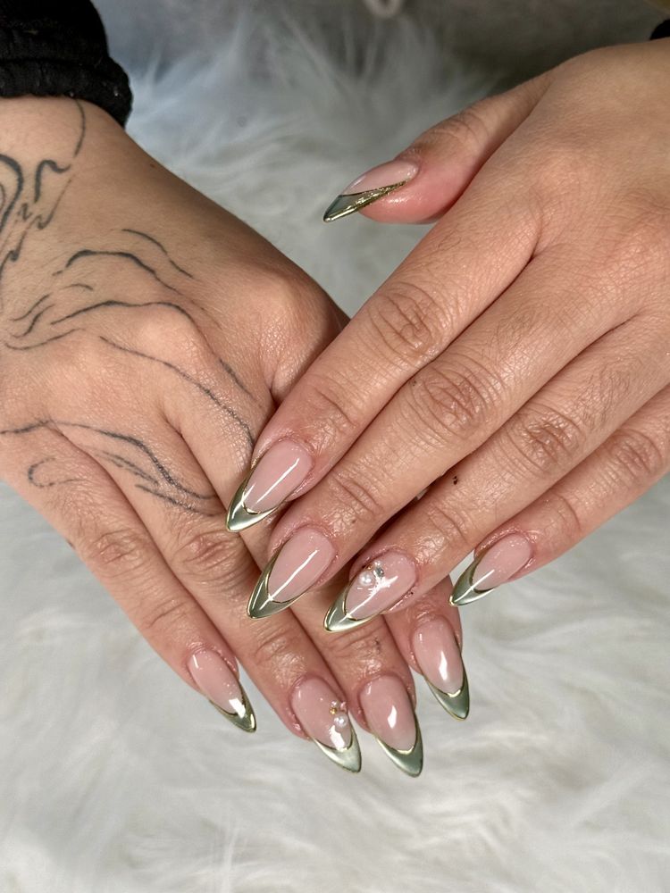 PAPILLON LOUNGE & NAILS - Updated April 2025 - 1006 Photos & 454 ...