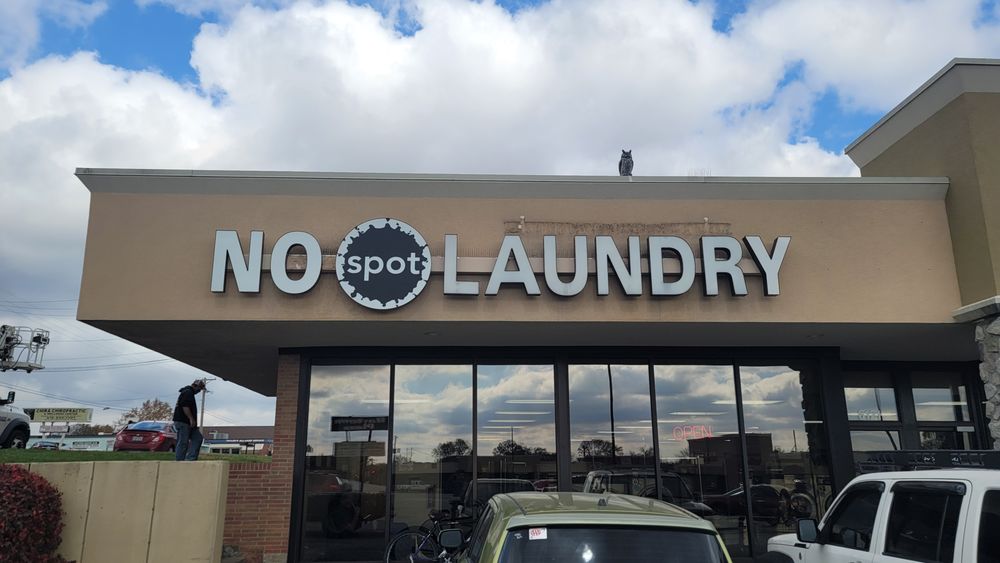 NO SPOT LAUNDRY - Updated March 2025 - 13 Photos - 6121 Blue Ridge Blvd ...