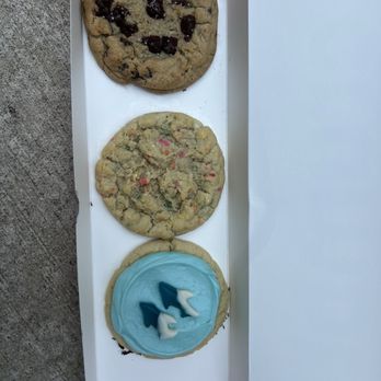 CRUMBL - HILLIARD - Updated February 2026 - 69 Photos & 56 Reviews ...