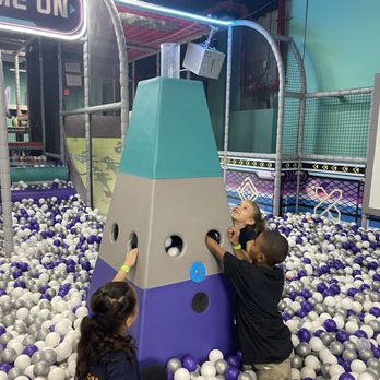 FLYING APPLE - Updated November 2025 - 127 Photos & 19 Reviews - 912 ...