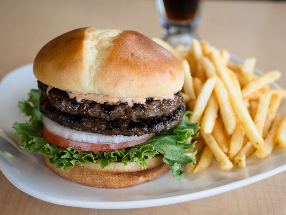 FRED’S BURGER - Updated December 2025 - 13 Photos & 11 Reviews - 3311 ...