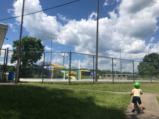 DANSBURY PARK - Updated July 2025 - 10 Photos - 15 Day St, East ...