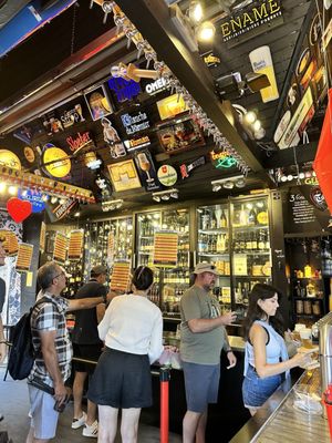 2BE BEER WALL - Updated September 2025 - 423 Photos & 97 Reviews ...