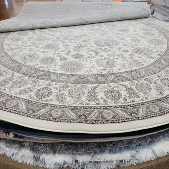 Lomax carpet store
