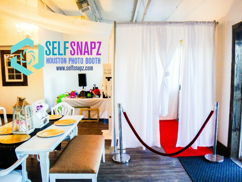 SELF SNAPZ PHOTO BOOTH - 10 Photos - Houston, TX - Yelp