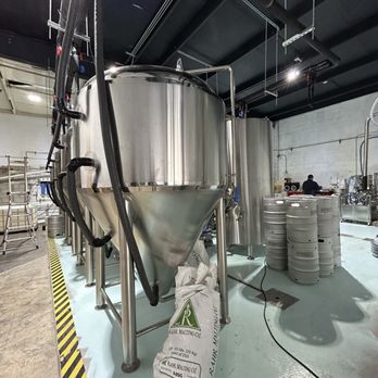 HOWZIT BREWING - Updated August 2024 - 87 Photos & 33 Reviews - 330 ...