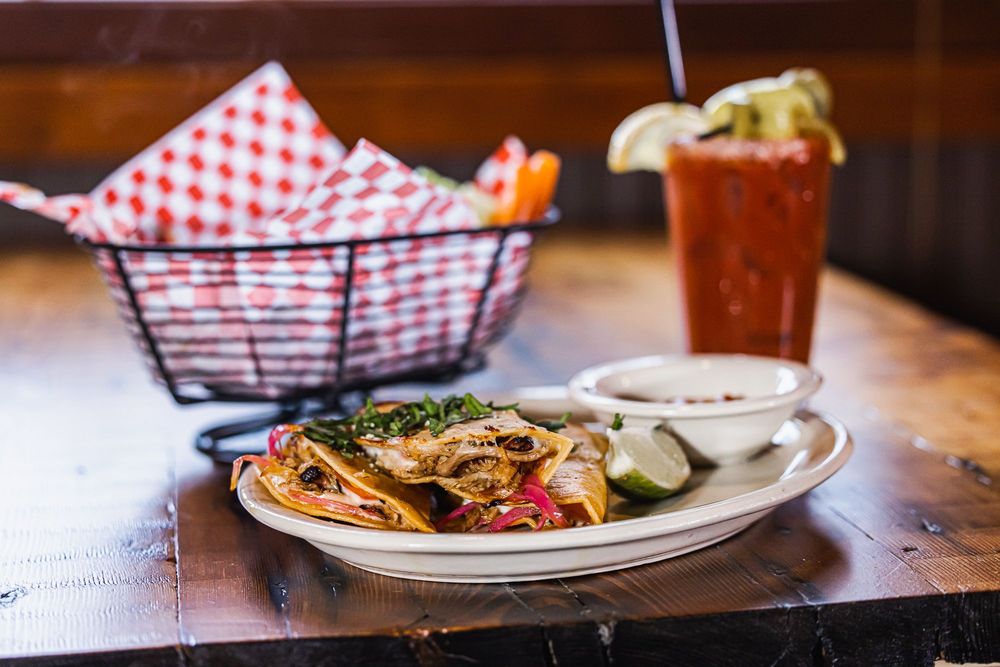 DUSTY STAR SALOON - 16 Photos - 2205 US-93 S, Kalispell, Montana ...