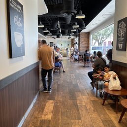 85°C BAKERY CAFE-AUSTIN AIRPORT - Updated January 2026 - 710 Photos ...
