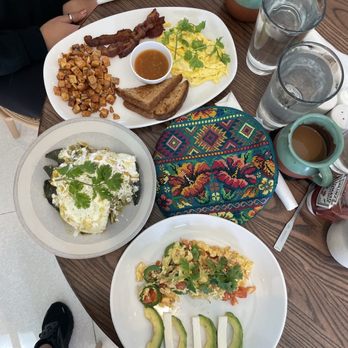 EL ENCANTO CAFE - Updated September 2024 - 101 Photos & 41 Reviews ...