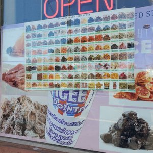 CRACK SEED STORE - 386 Photos & 209 Reviews - Candy Stores - 1156 Koko ...