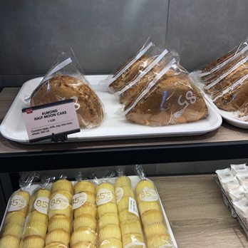 85°C BAKERY CAFE-RANCHO CUCAMONGA - Updated December 2025 - 1117 Photos ...