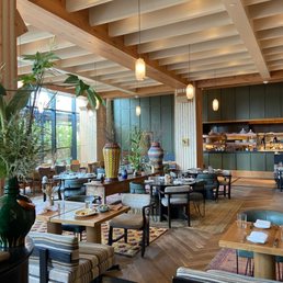 PEACOCK - Updated April 2025 - 843 Photos & 387 Reviews - 600 Proper ...