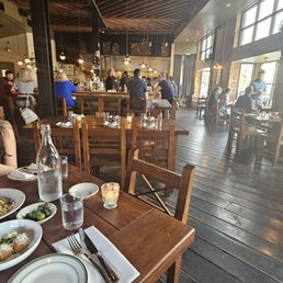 THE RED HEN - Updated June 2025 - 1579 Photos & 1119 Reviews - 1822 1st ...