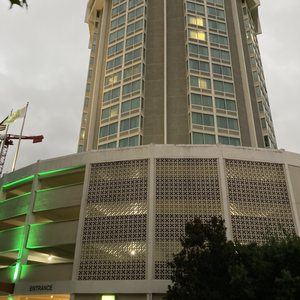 HOLIDAY INN RALEIGH DOWNTOWN - 99 Photos & 84 Reviews - 320 ...