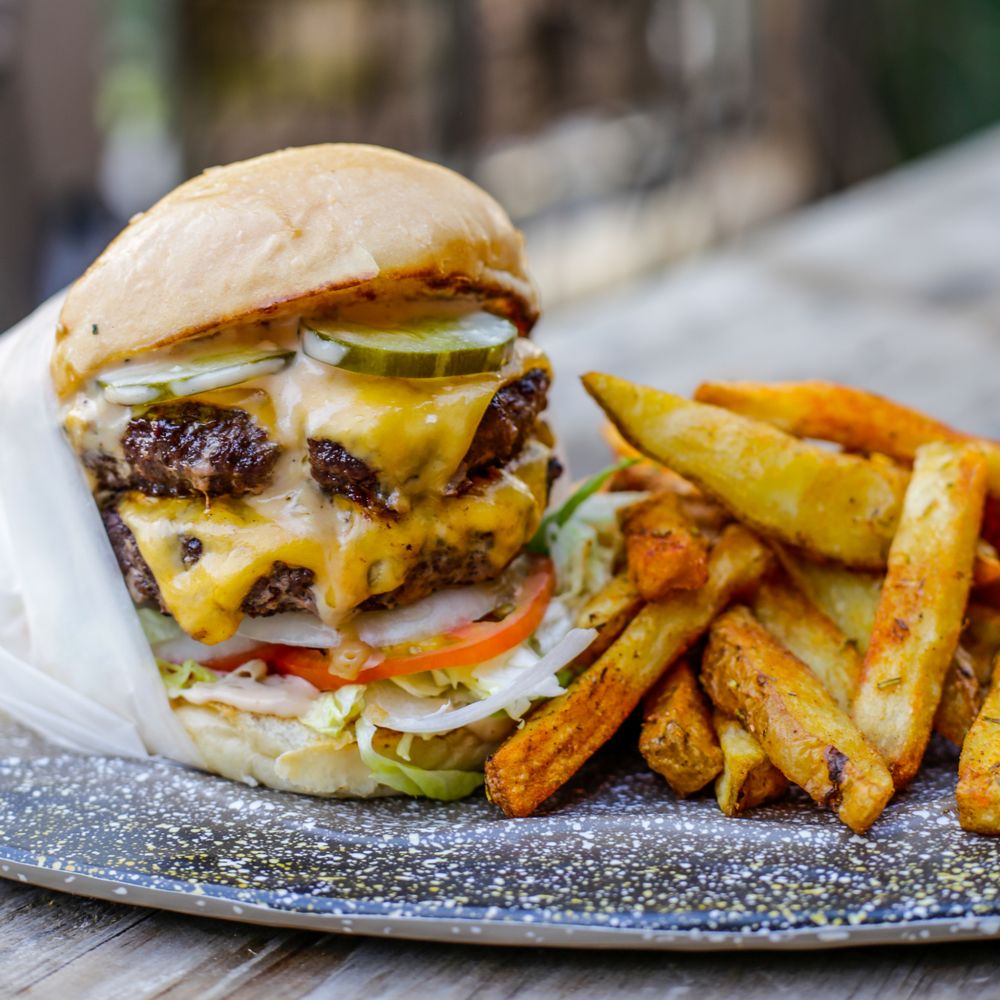 EL FILOS RESTAURANT, BAR AND KARAOKE - Updated June 2024 - Block 19 ...