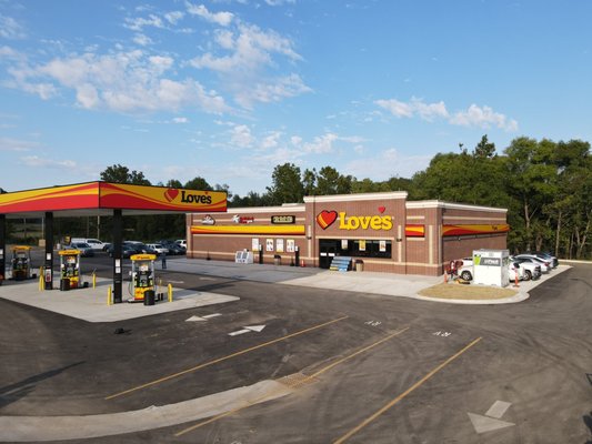 LOVE’S COUNTRY STORE - Updated July 2025 - 38 Photos & 16 Reviews - 706 ...