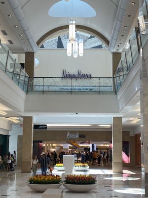 NEIMAN MARCUS - Updated September 2025 - 115 Photos & 75 Reviews - 3393 ...
