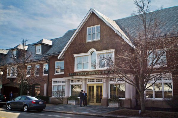 LAKE FOREST BANK & TRUST - Updated November 2025 - 10 Photos & 12 ...