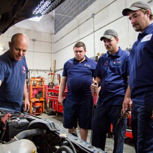 VIRGINIA TIRE & AUTO OF CASCADES - Updated January 2025 - 16 Photos ...