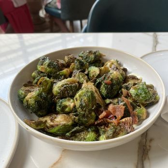 BIRDIE’S BARROOM AND KITCHEN - Updated October 2025 - 235 Photos & 129 ...