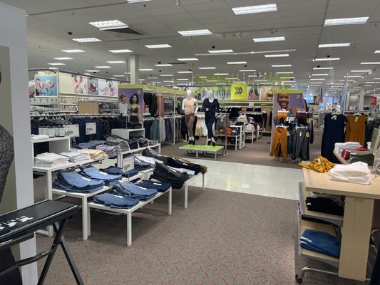 TARGET - Updated May 2025 - 54 Photos & 97 Reviews - 2201 Cobb Pkwy SE ...