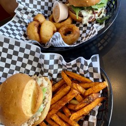 CENTER STREET GRILL - Updated December 2025 - 129 Photos & 222 Reviews ...