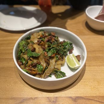 KIN KHAO - Updated July 2024 - 5989 Photos & 2516 Reviews - 55 Cyril ...