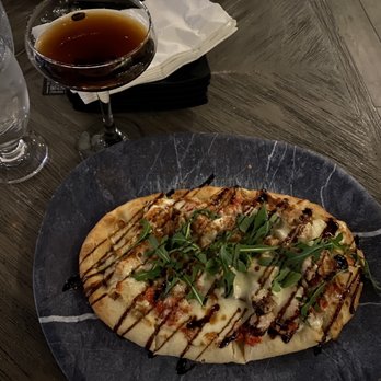 THE SHAKER & VINE - Updated July 2025 - 352 Photos & 193 Reviews - 221 ...