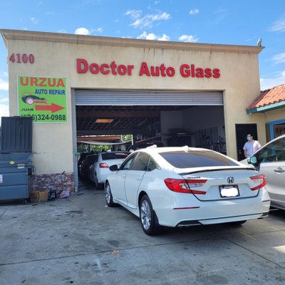 DOCTOR AUTO GLASS - Updated January 2026 - 469 Photos & 1694 Reviews ...