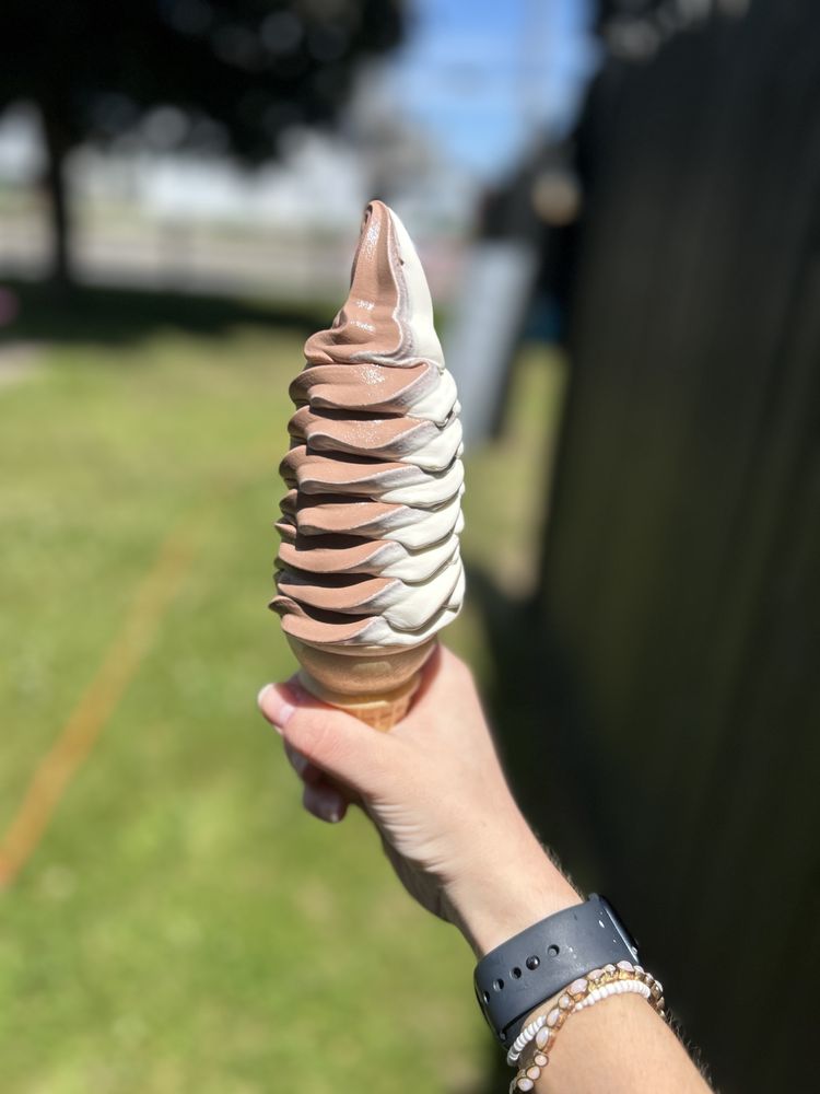 DOOGAN’S - Updated December 2025 - 19 Photos - 4932 S Catherine St ...