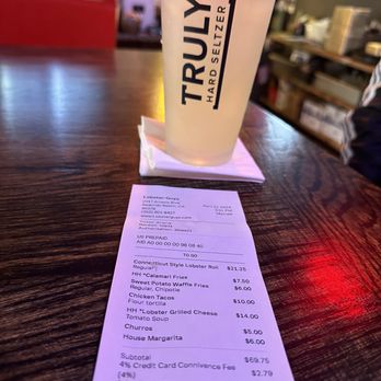 LOBSTER GUYS ROLLS & FRIES - Updated October 2024 - 531 Photos & 347 ...