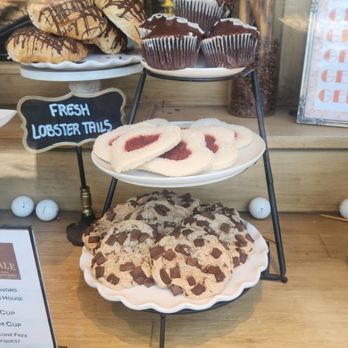 CARMEL BAKERY - Updated November 2024 - 1463 Photos & 1077 Reviews ...